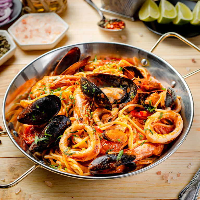 Infodesk Taverna Racilor Herastrau - Taverna Racilor